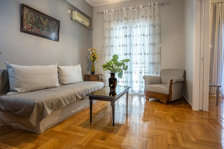 The Androutsos Den - Athens