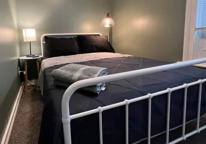 Sleeps 14! 4 Br W/ 9 Beds & 2 Bathrooms + Wifi! - McConnells Mill State Park, Portersville