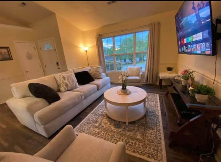 Newly Renovated House - High Point