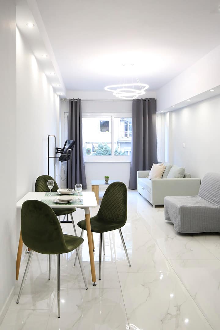 Ioanna Apartments | Luxury Jacuzzi Suite Νο8 - Thessaloniki