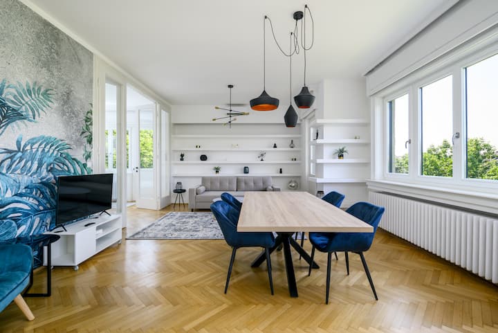 Apartment With Balcony And View - Budapest