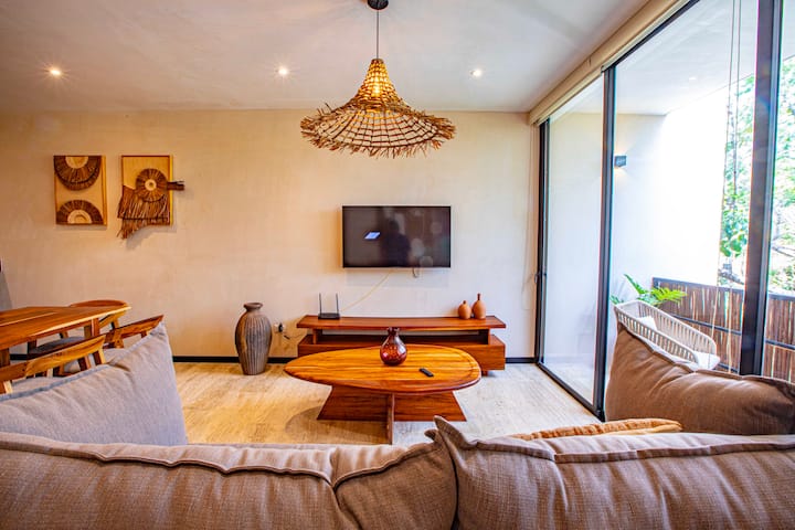 Digital Nomad's Condo With Big Pool And Full Gym! - Paradise Beach