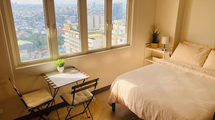 Skyline View | Cozy Makati Condo W/ Netflix &Wi-fi - Manila