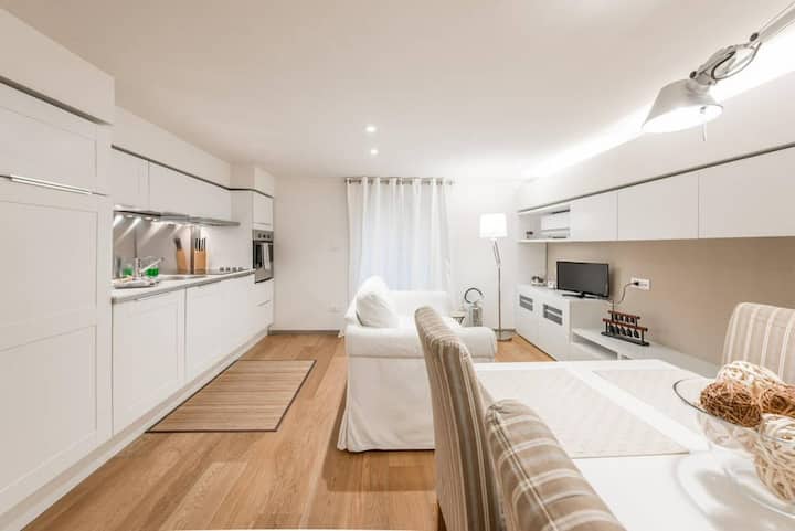 Artist Loft House - Bari