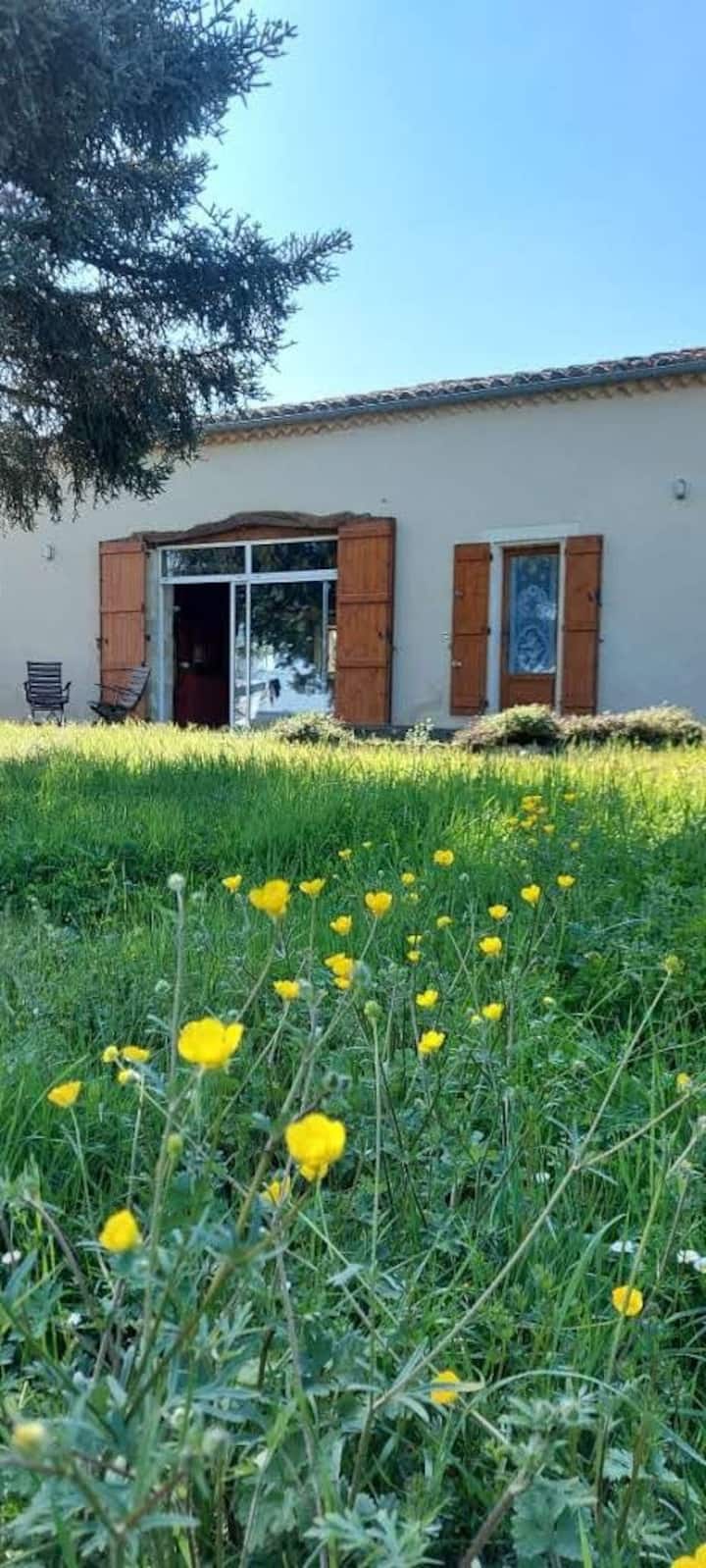 Loue Maison De Campagne à Condom Sur Terrain Privé - Condom