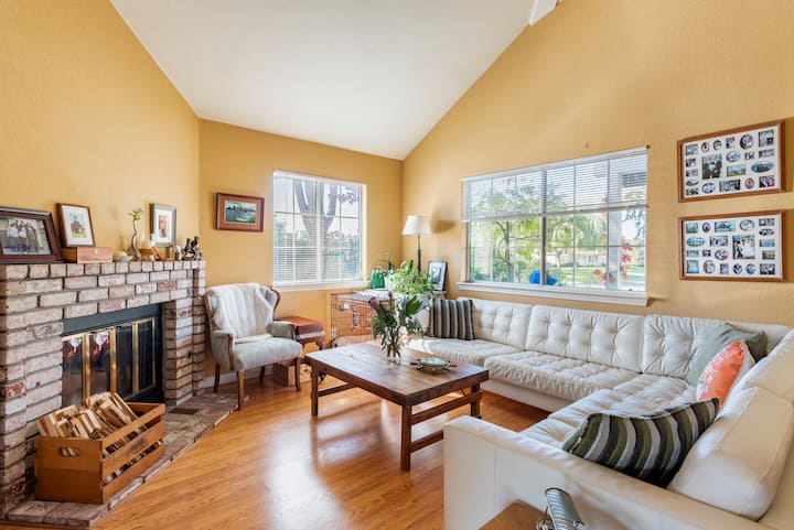 2. Lake View Room In Waterfront Home - Foster City, CA