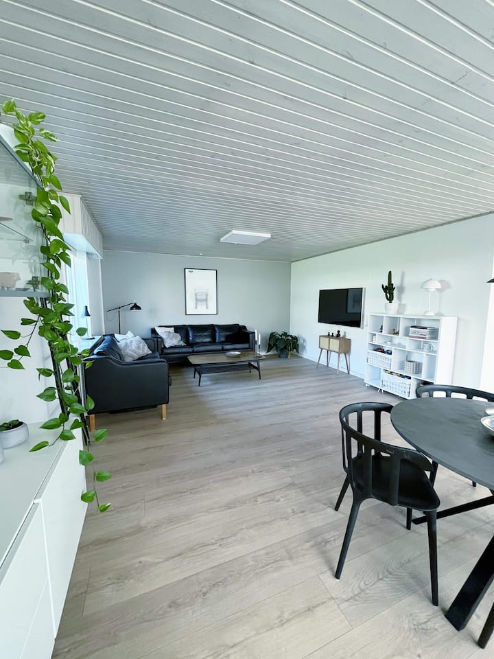 Skønt Hus 600 Meter Fra Centrum! - Esberg