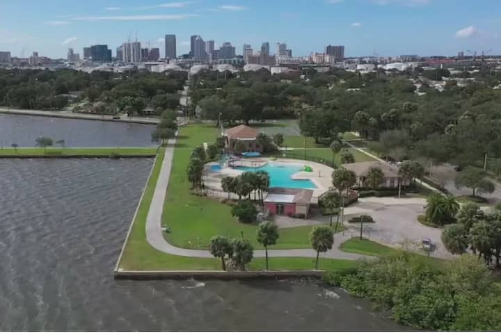 Channel-side/down Town /Ybor/ Hot Tub/pickle Ball - Tampa, FL