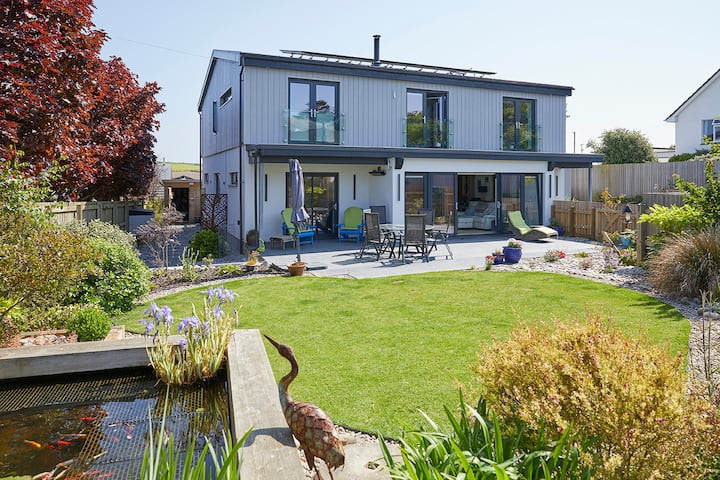 Architect Designed House Relaxed Seaside Living - Padstow