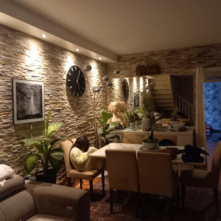 Maison Familiale Chaleureuse - Maurepas