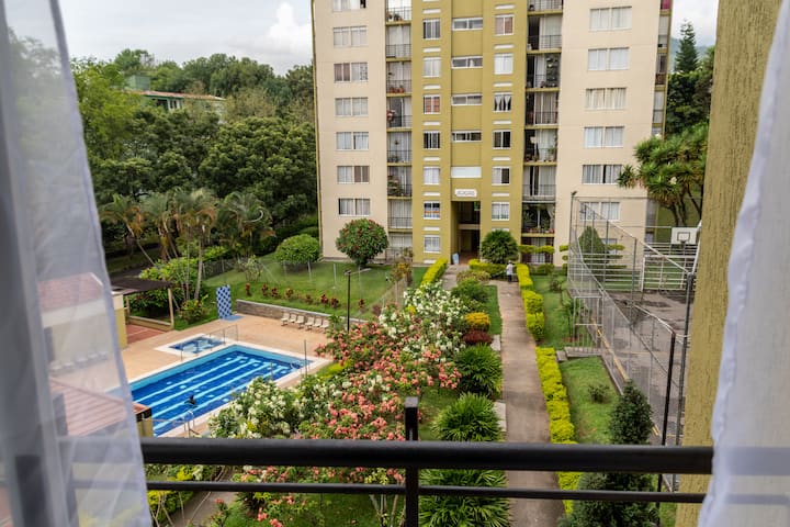 Apartamento En Santa Mónica 5' Parque De Laureles - Medellín