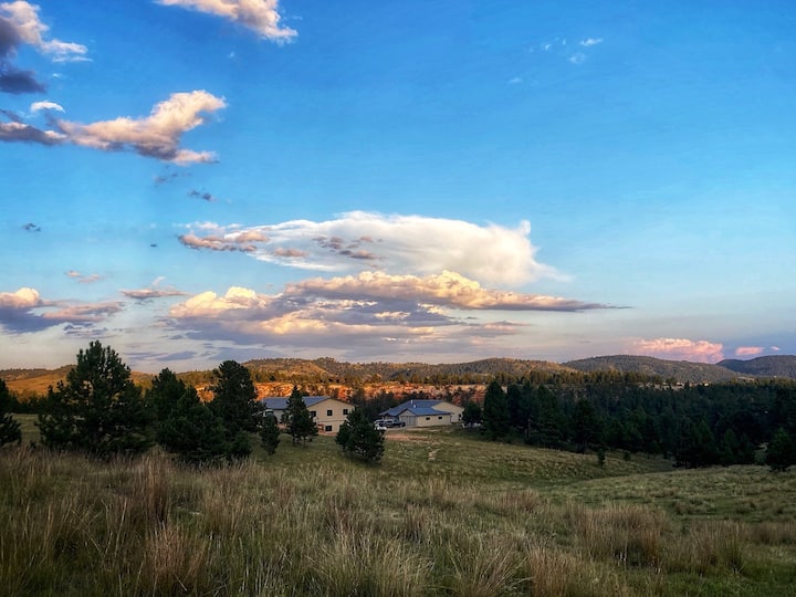 Big Country Resort - Wind Cave National Park