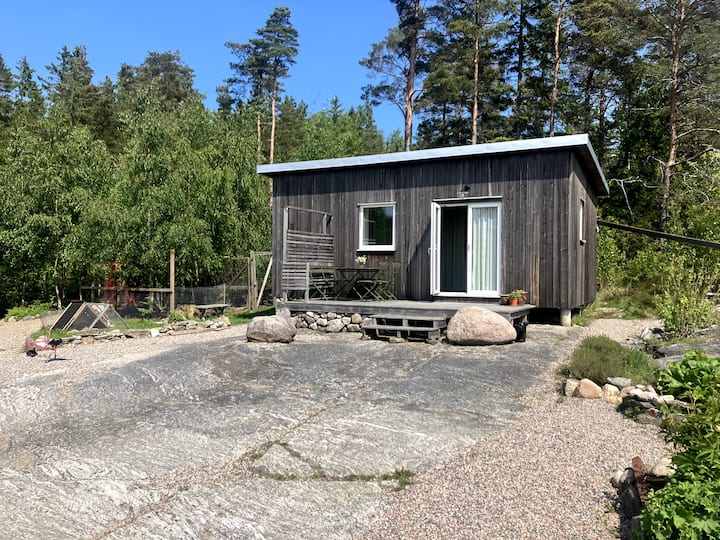 Enkel Stuga För öVernattning - Orust