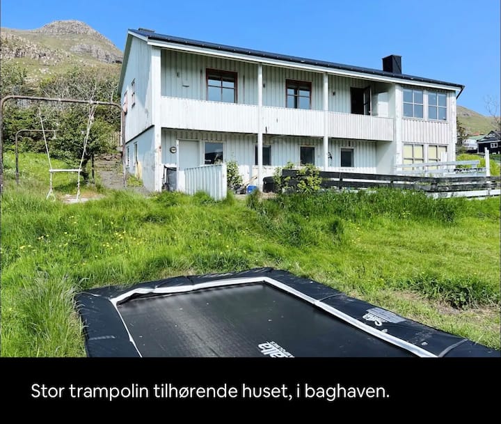 Familie Hus Med Børnevenlig Have - Islas Feroe