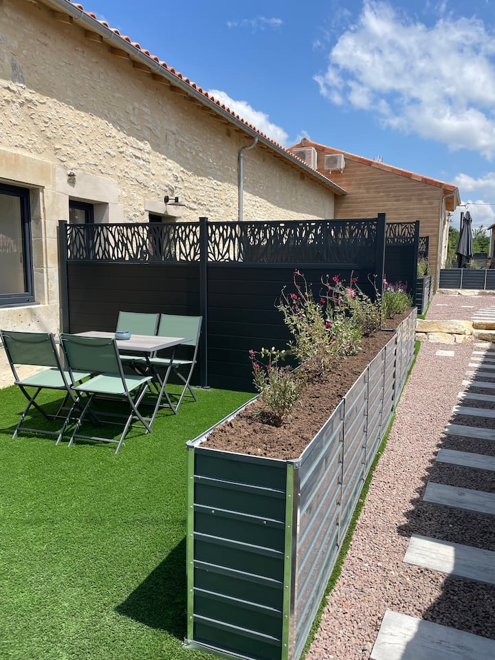 Gîte 4 Adultes + 4 Enfants Avec Piscine - La Vallée Des Singes