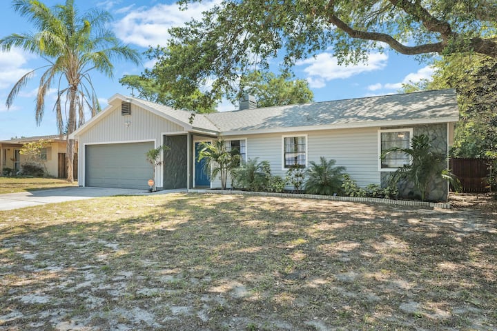 The Summit House! - Clearwater, FL