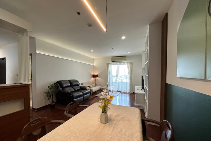 [Freedom] 2 Br # 4 Pax | Bts Phahonyothin 24 - Bangkok
