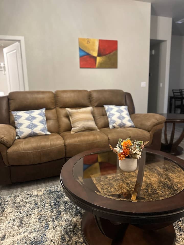 Odessa New Cute (6 Beds) Home W/tv In Each Room - 오데사