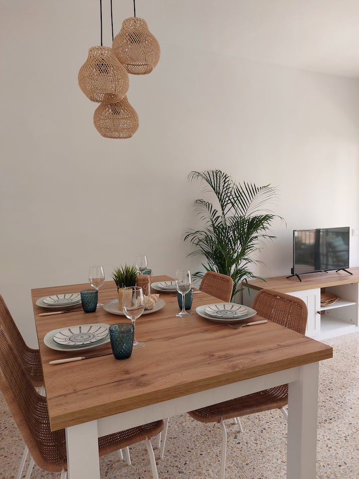 Cozy Beach Apartment - Segur de Calafell