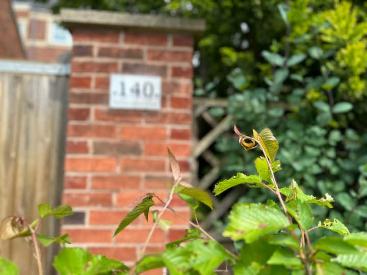 Modern Room In Annex - Pass The Keys - Newcastle upon Tyne