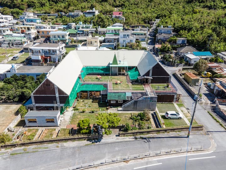 海中道路の先にある「平安座島」で島暮らしを体験 - Okinawa