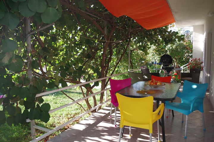 Bright App With Big Patio 800m From The Beach - Fažana