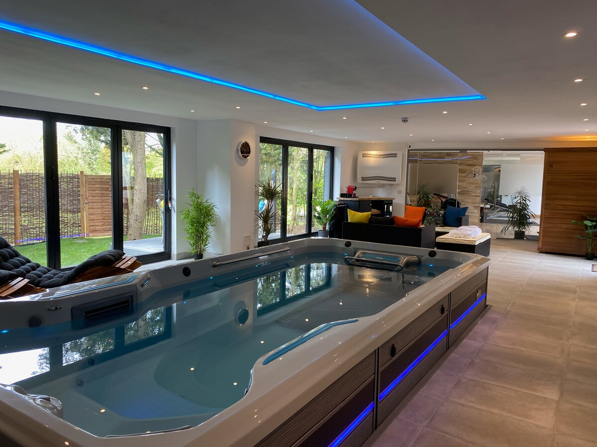 Luxury barn with access to spa | Sleeps 2 - Barns for Rent in Peldon ...