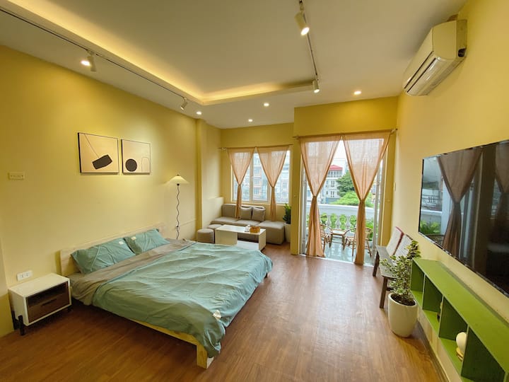 1br-old Quarter-bright-spacious-center-local Flat - Hanoi