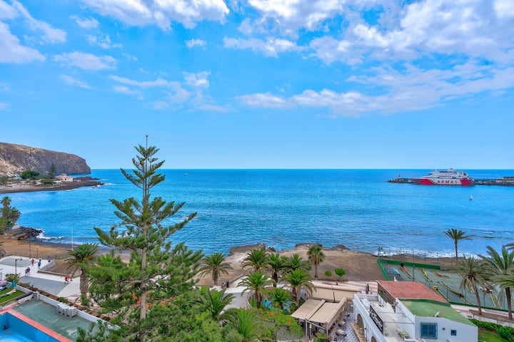 Frontline Ocean View Apartment - Los Cristianos