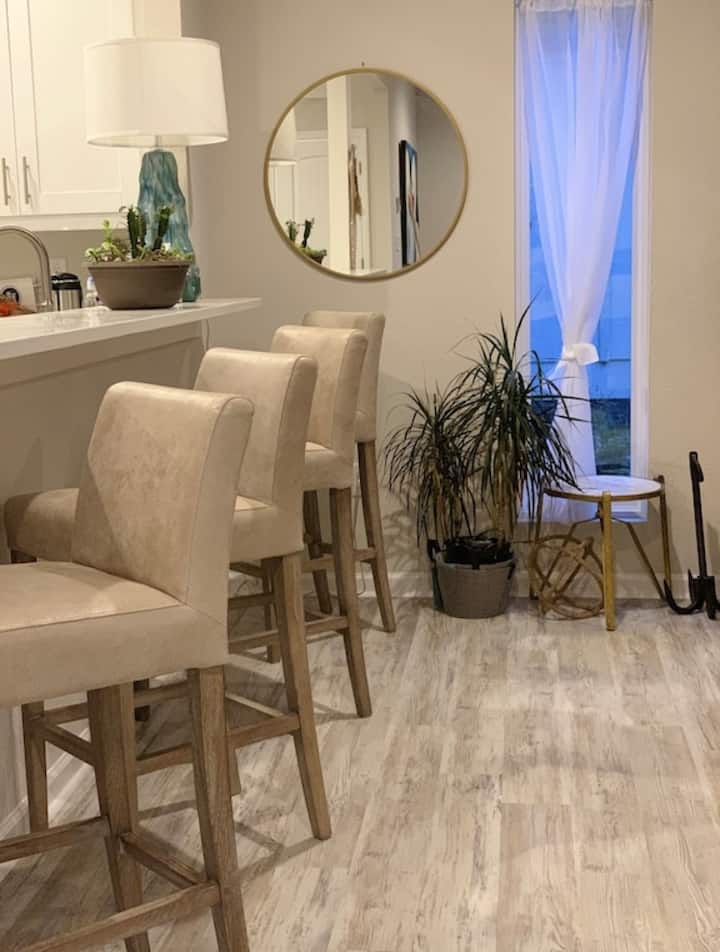 Cozy Va Beach Vacation Home - Virginia Beach, VA