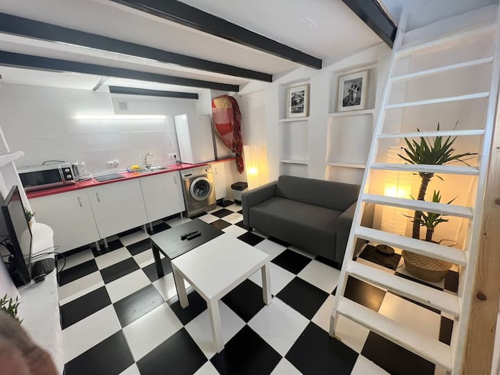 Nice Apartment At Street Level 20 Min From Sol - San Blas