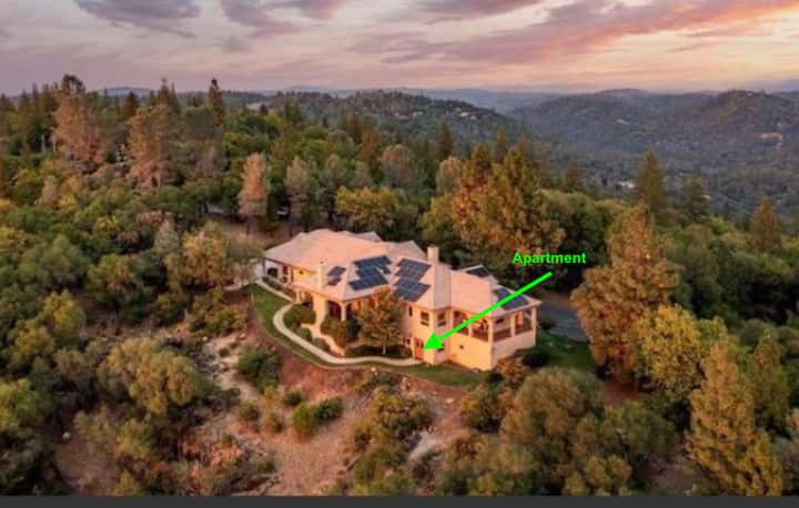Majestic Mountain Guest House - Lake of the Pines, CA