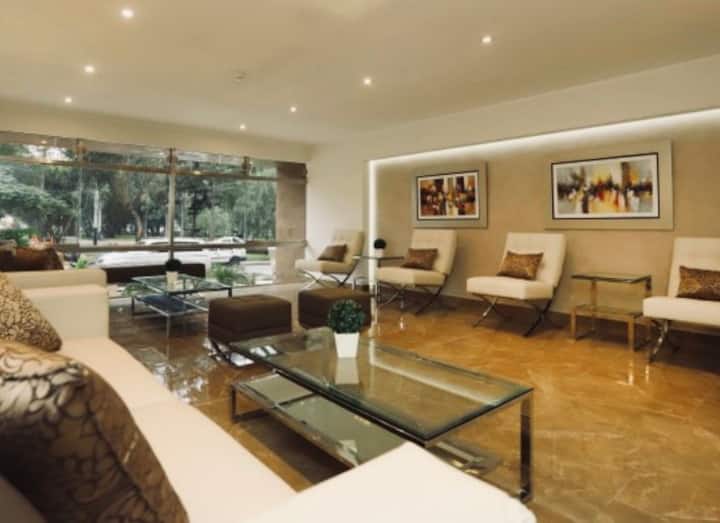 Terraza Con Linda Vista Al Parque Next San Isidro - Lima