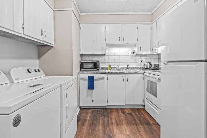 Modern Cozy Home Minutes From Hospital & Uga - Athens, GA