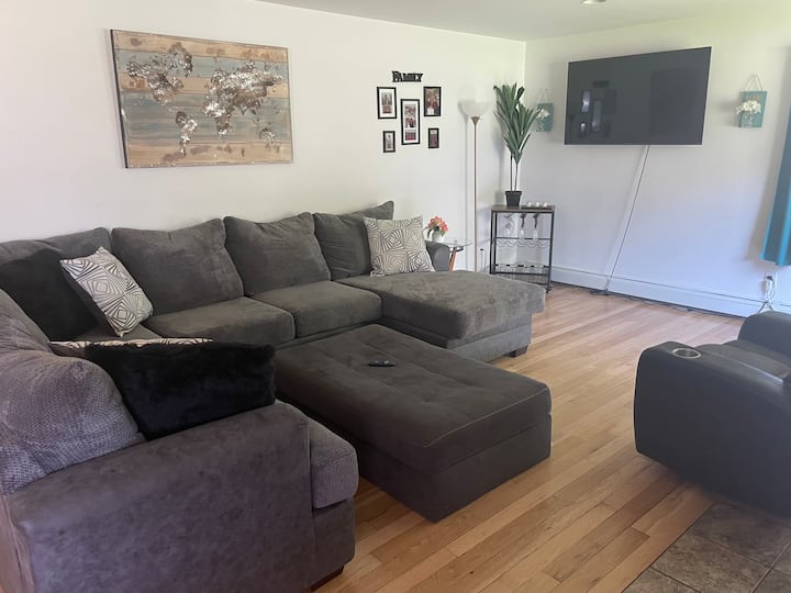 Family Or Friends Get Away To Southwest Michigan - Benton Harbor, MI