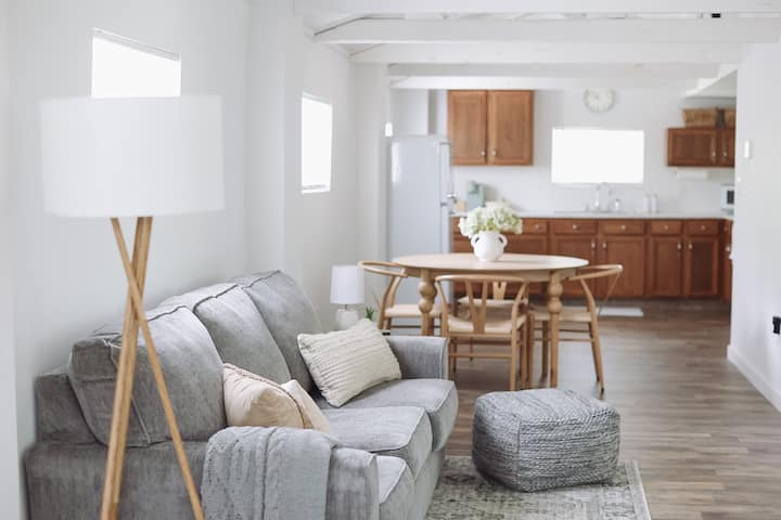 Woodsy Cottage Haven-newly Renovated! - Silver Slipper Casino Hotel