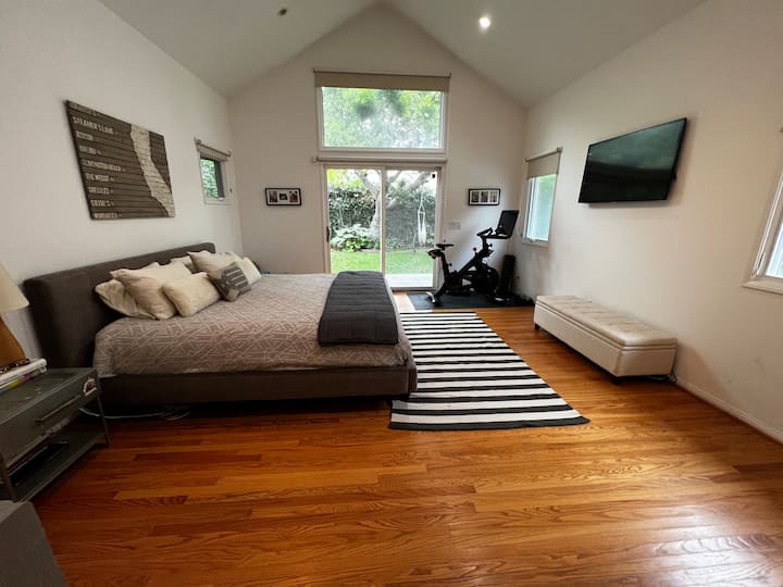 Modern Bungalow, Dream Location! - West Hollywood, CA