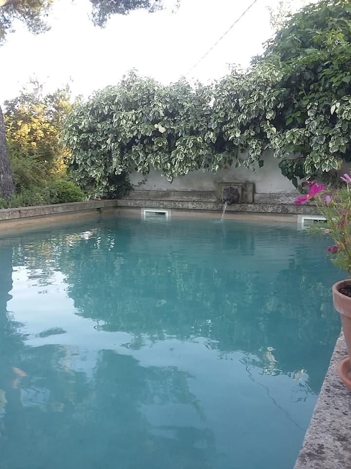 Un éCrin De Verdure En Ville - Aix-en-Provence