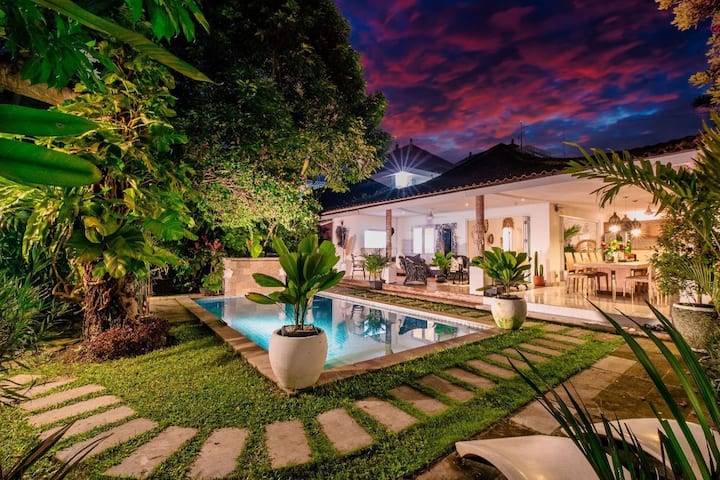 Villa Camelot - Kuta