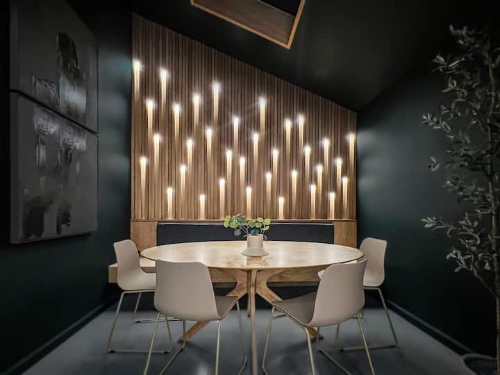 1_oak | Custom Designed Experience | Sleeps 11 - Houston, TX