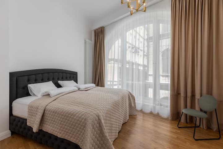 Art Noveau Apartment In Old Town - Riga