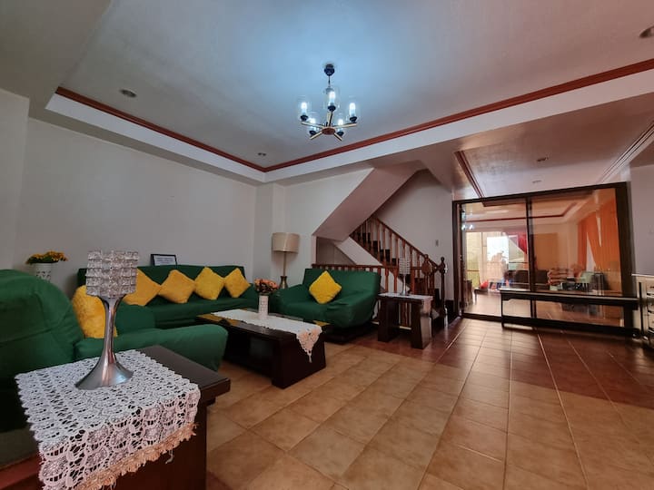 Brick Red Home (4 Storey House) - Baguio