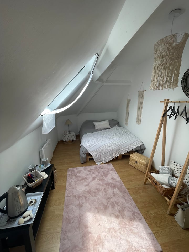 Petite Chambre Lumineuse - Calais