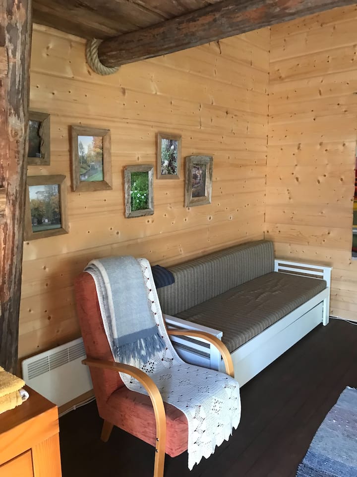 Tunnelmallinen Hirsiaitta - Hailuoto
