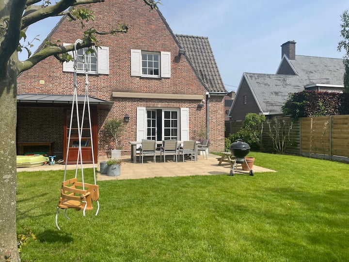 Charming Family Home - Meulebeke