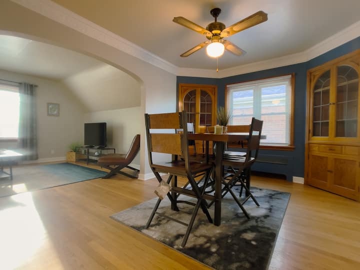 Cozy Jackson Park Stay - Greenfield, WI