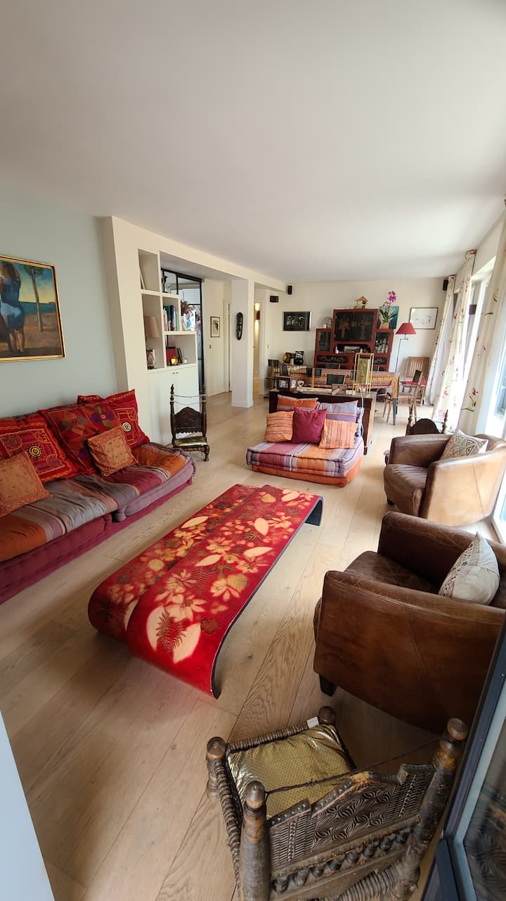 Duplex Spacieux Plein Centre, Près Château/parking - Guyancourt