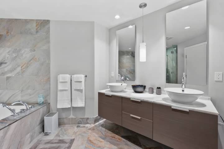 Shangri-la 5-star Hotel Estates - Vancouver
