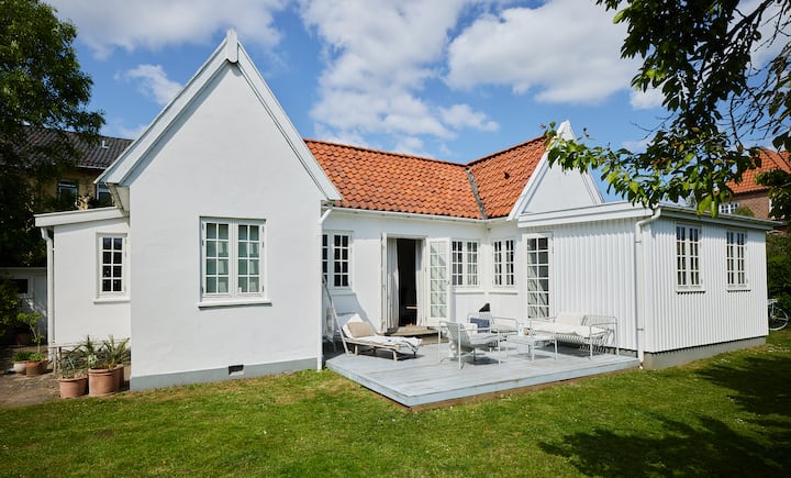 House And Private Garden In Hellerup, Gentofte - Denmark