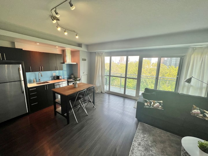 Toronto Retreat - Toronto